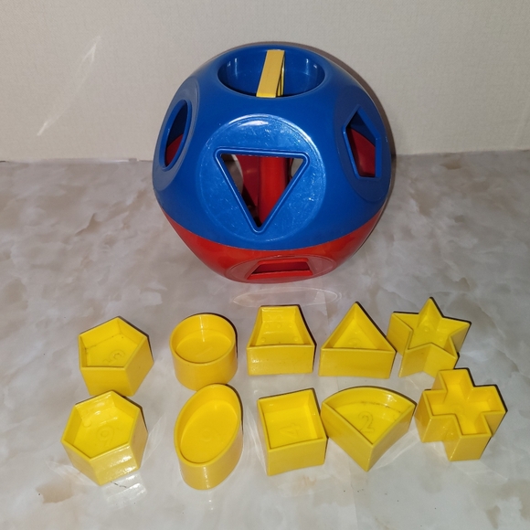 Tupperware | Toys | Tupperware Shape O Toy | Poshmark